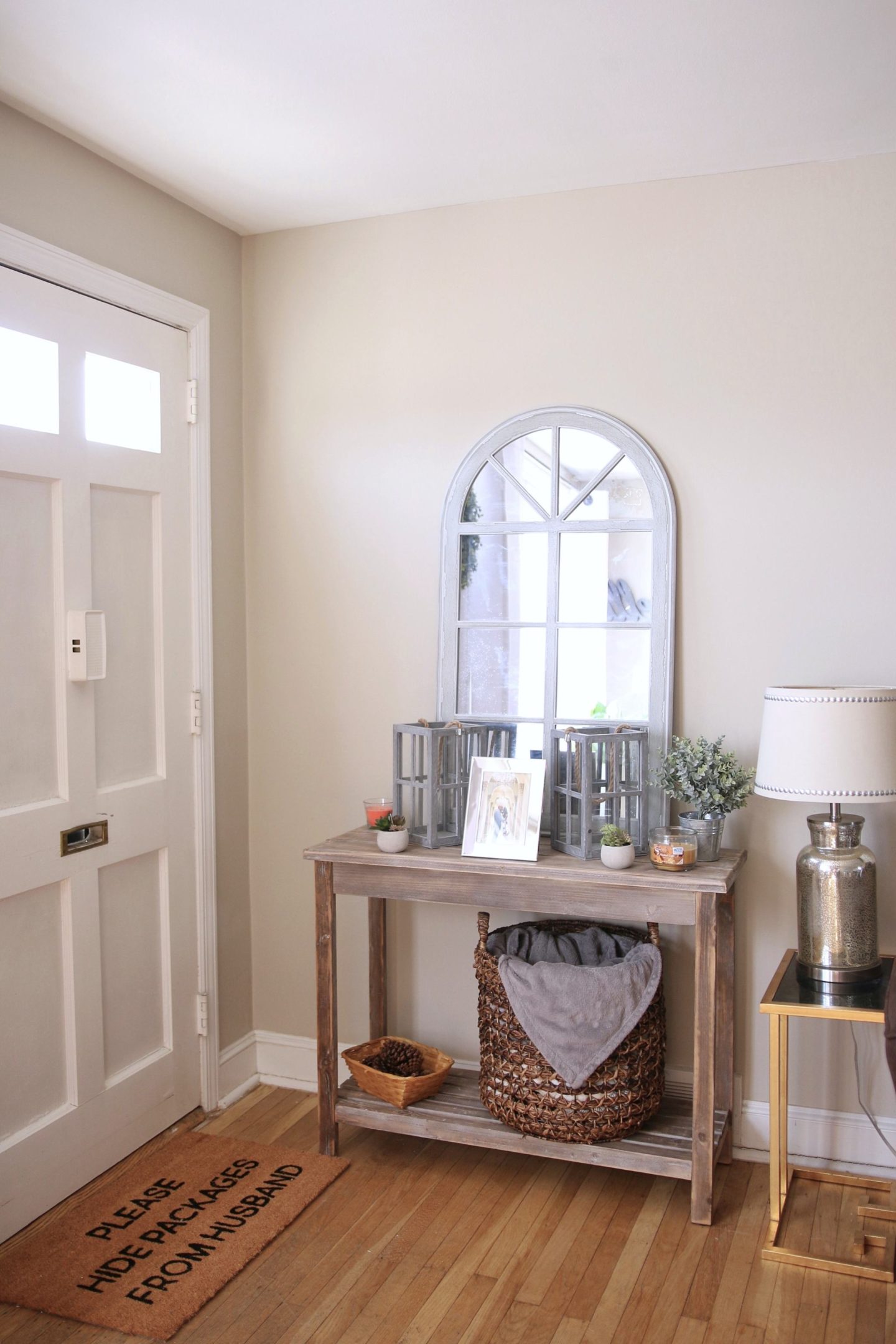 Entryway Decor Ideas - Vida Fashionista